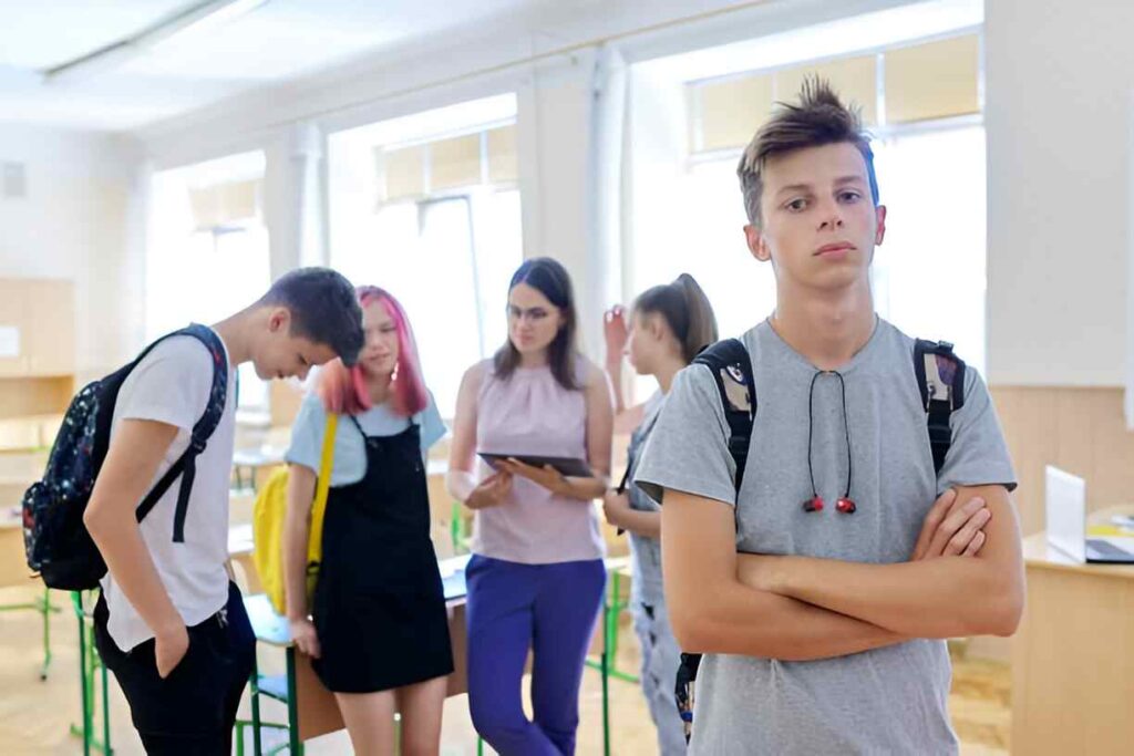 Effects of Having No Friends As a Teenager - giftedmum.com